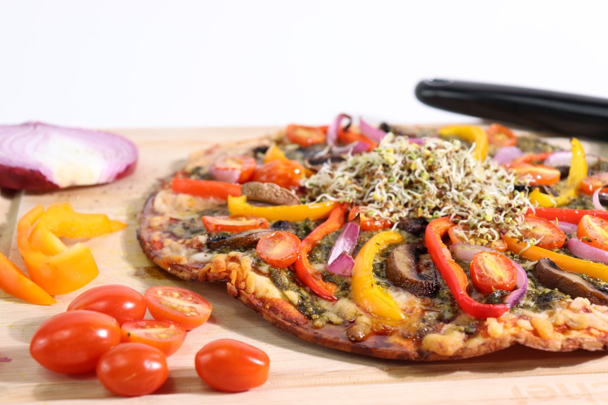 Sprout-Powered Cauliflower Crust Pizza – Sproutman SproutLab
